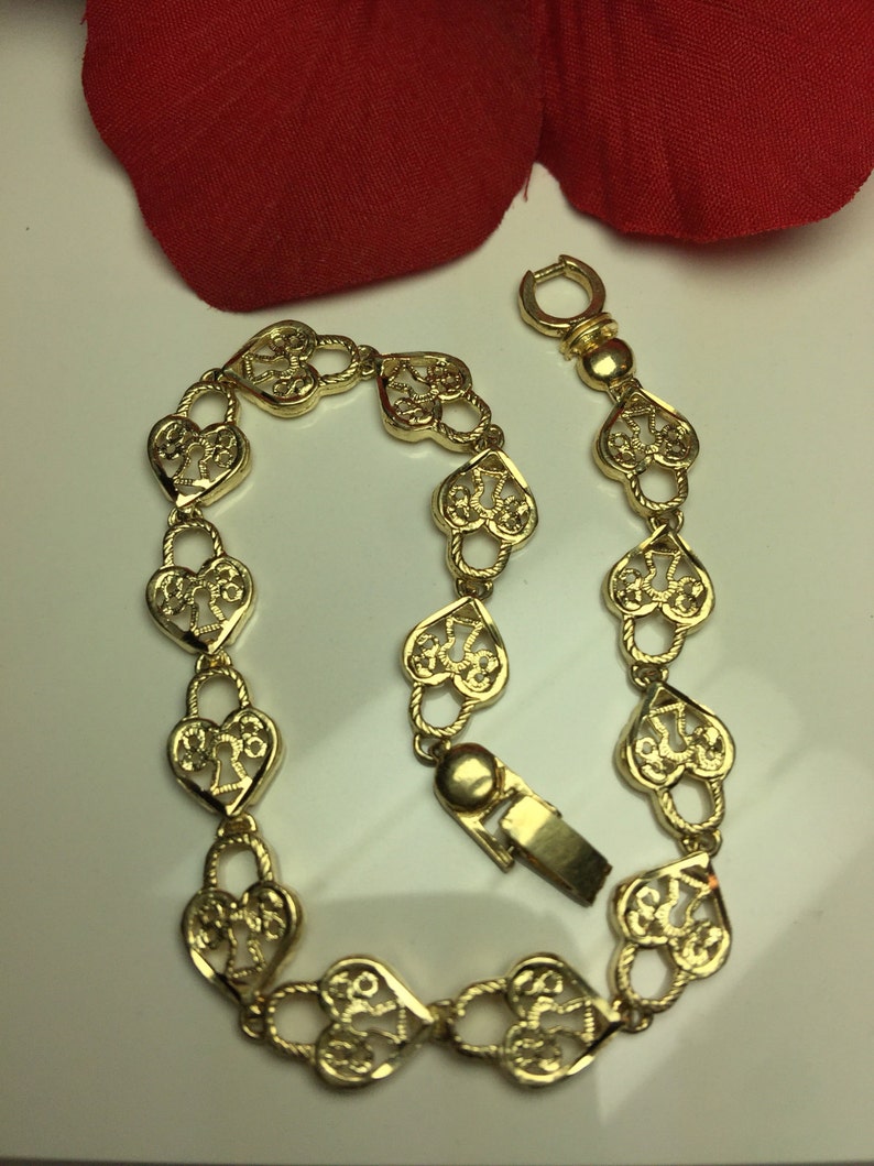 Beautiful 14k Gold Hart and Key Bracelet - Etsy
