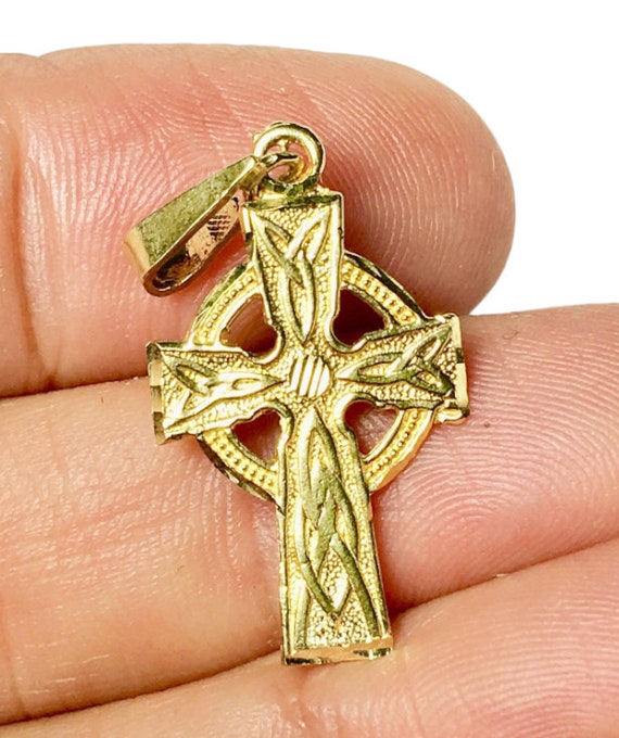 vintage cross design necklace - Gem