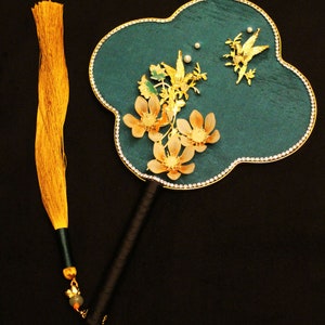 Chinese Traditional Style Hand Fan in Green With Birds and Flowers - Etsy