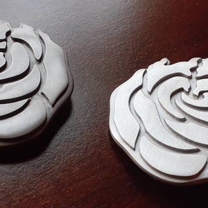 Ruby Rose Silver Brooch Pin or Belt Buckle - RWBY Cosplay Costume - Etsy