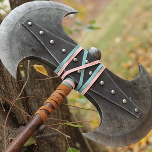 Astrid Realistic Cosplay Battle Axe - How to Train Your Dragon 1, 2 ...