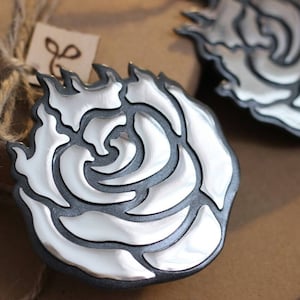 Ruby Rose Silver Brooch Pin or Belt Buckle - RWBY Cosplay Costume - Etsy