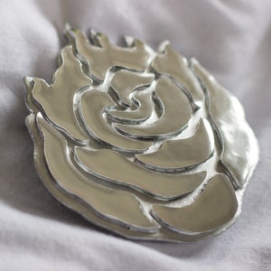 Ruby Rose Silver Brooch Pin or Belt Buckle RWBY Cosplay - Etsy