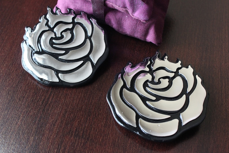 Ruby Rose Silver Brooch Pin or Belt Buckle - RWBY Cosplay Costume - Etsy