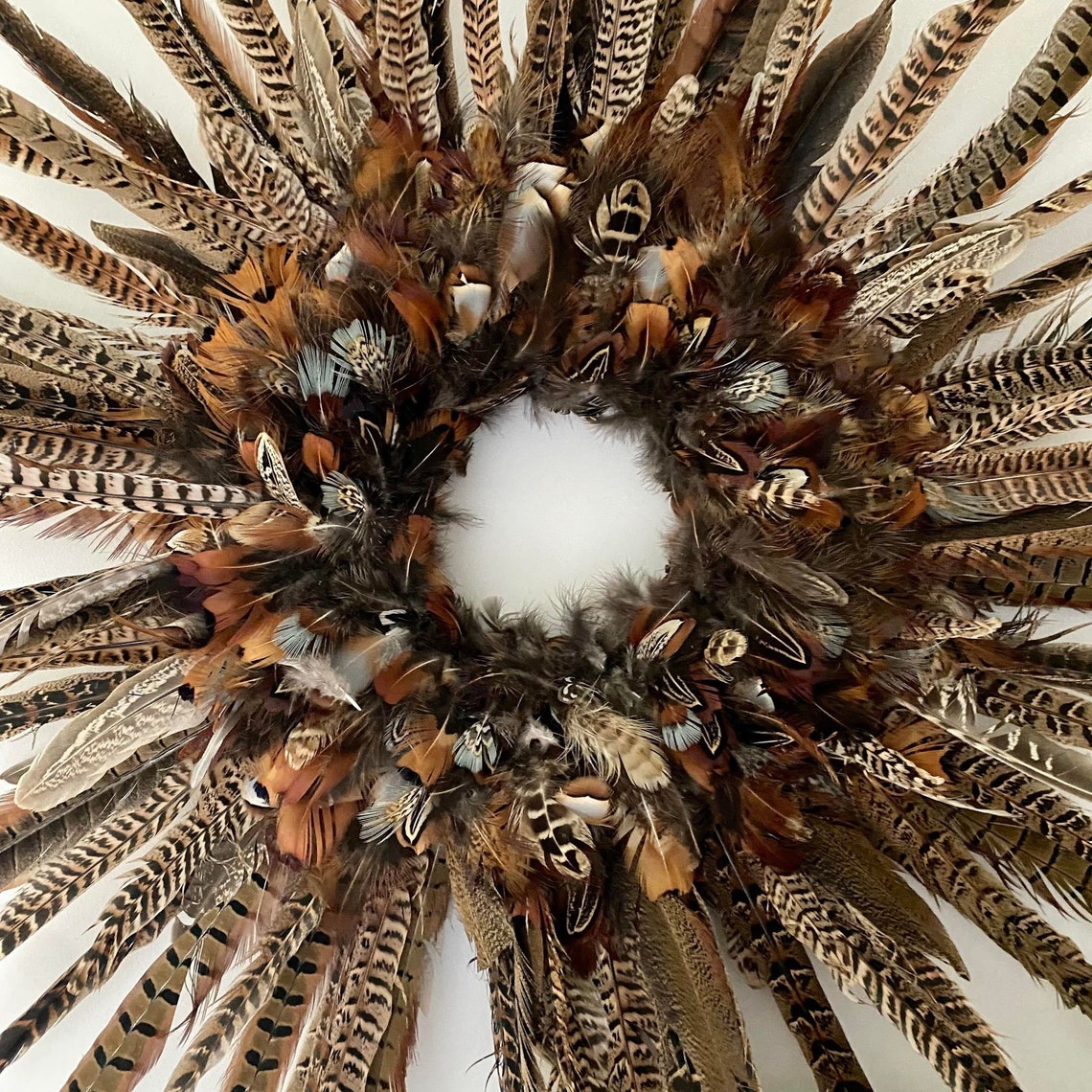DOOR FEATHER WREATH Hanging Wreaths Feather Wall Art Welcome Wreaths ...