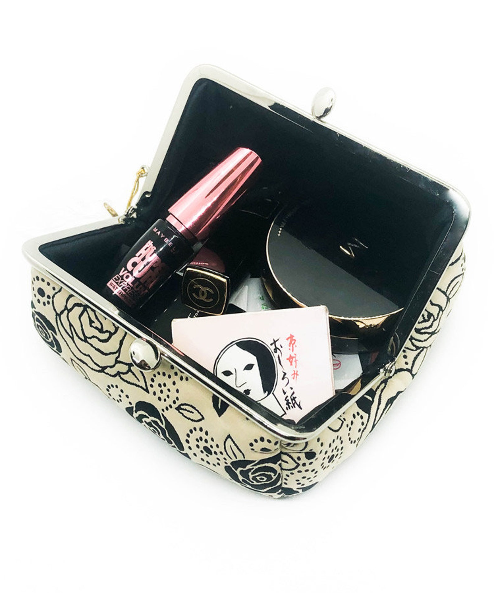 Rose Weaved Metal Clasp Pouch / Kiss Lock Makeup Pouch / Japanese ...