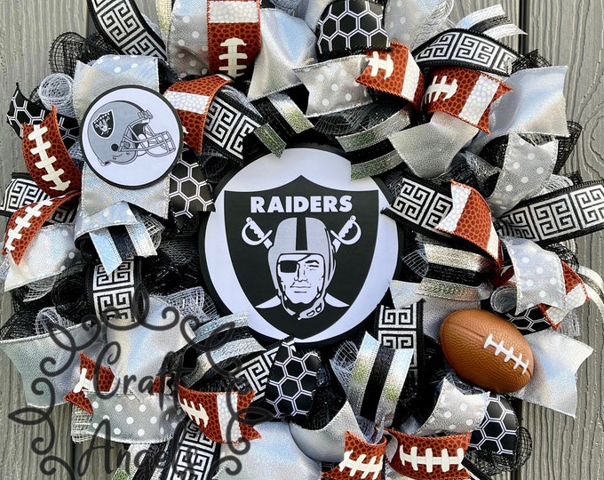 Las Vegas Raiders Wreath LA Raiders Mesh Wreath NFL Wreath - Etsy