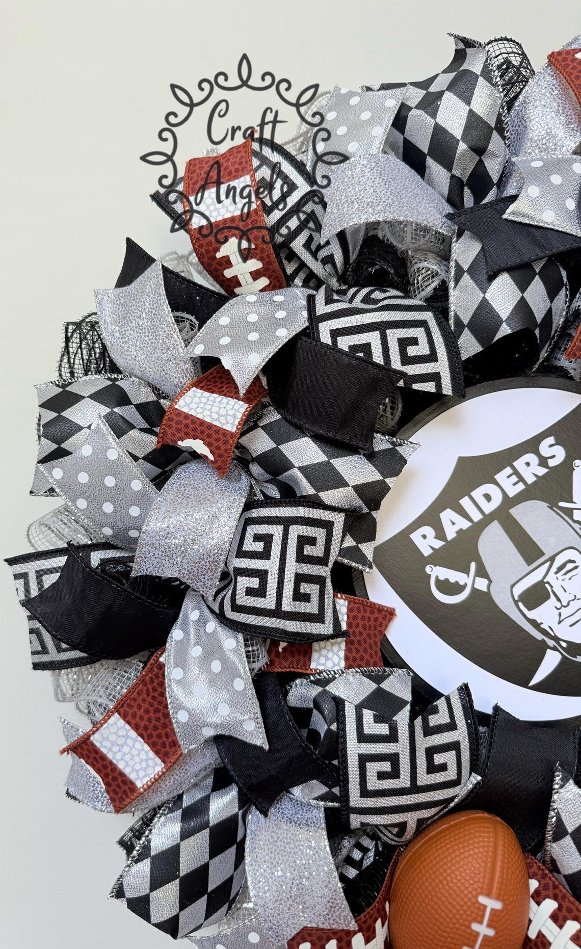 Las Vegas Raiders Wreath, LA Raiders Mesh Wreath, NFL Wreath, Raiders ...