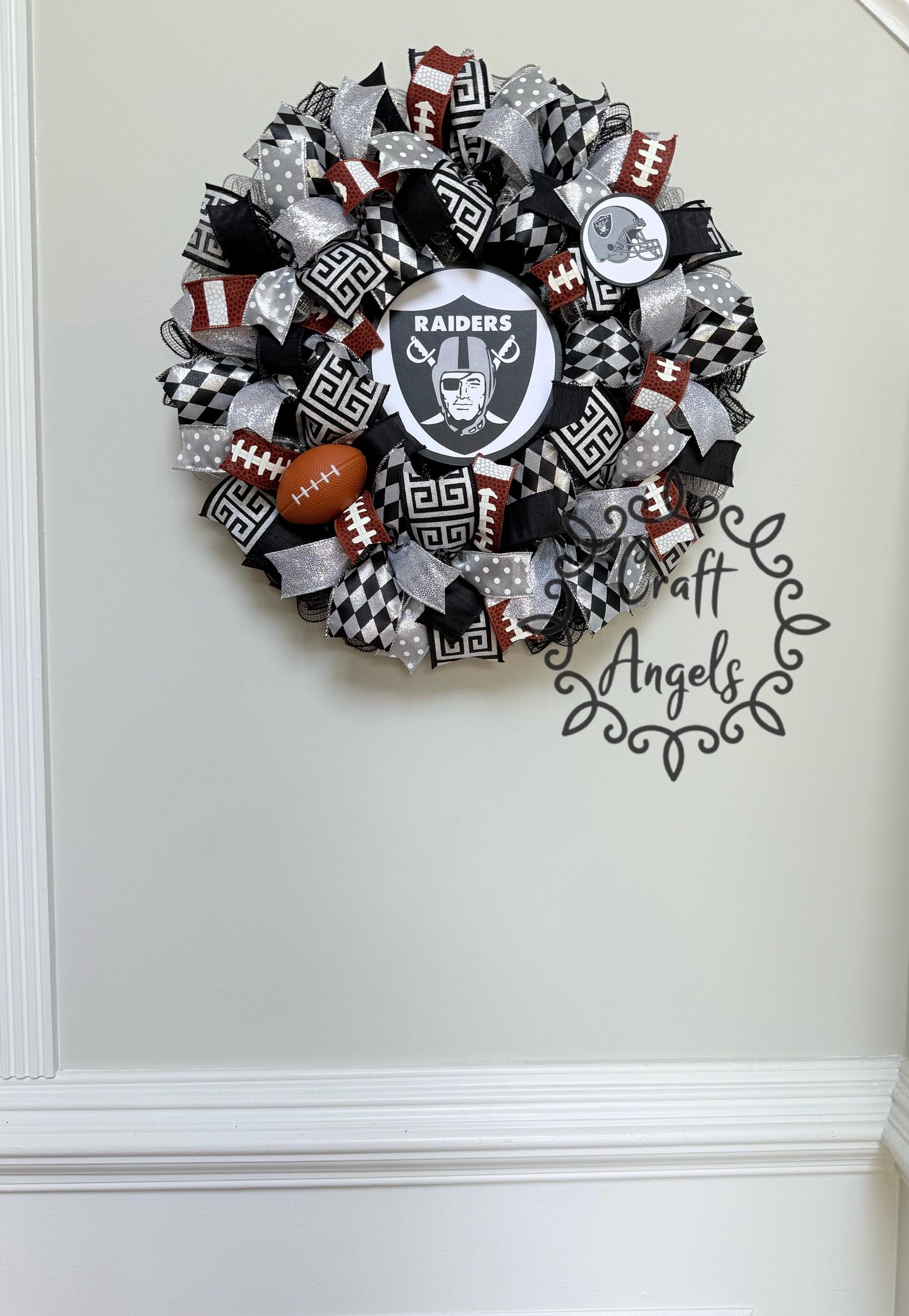 Las Vegas Raiders Wreath, LA Raiders Mesh Wreath, NFL Wreath, Raiders ...