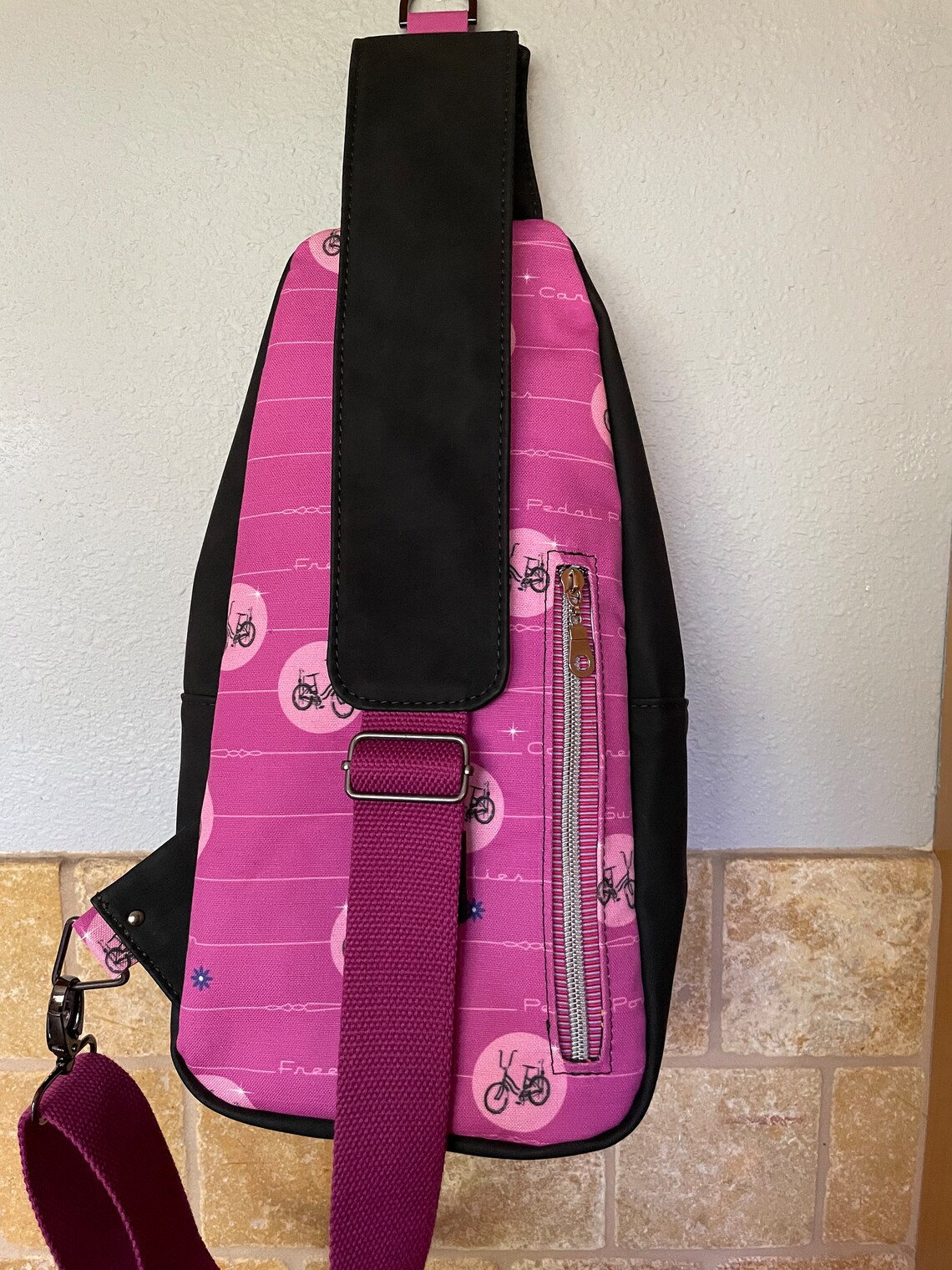 Retro-style Sling Bag - Etsy