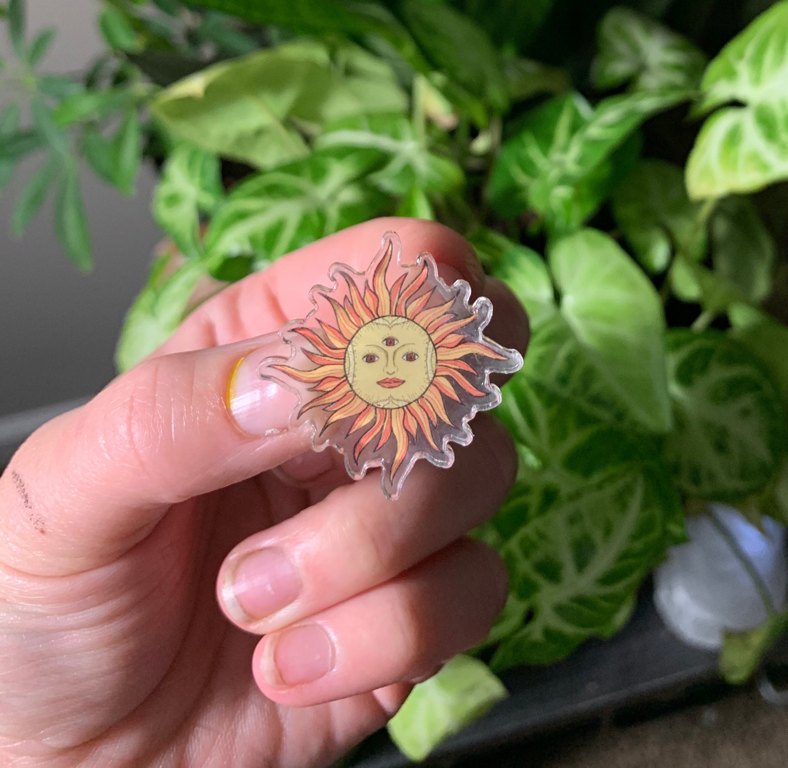 Sun pin | Etsy