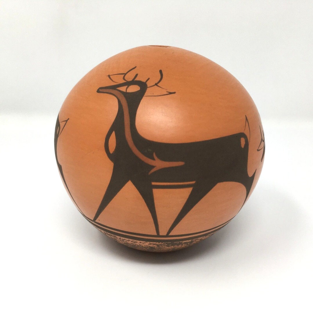 Zuni Heartline Deer Seed Pot Anderson and Avelia Peynetsa Signed ...