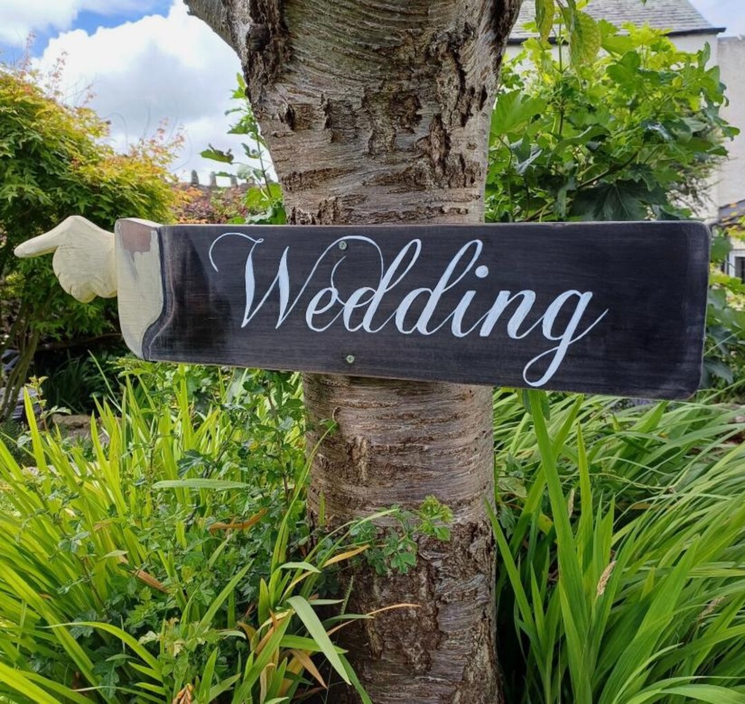 Hand Painted Wedding Sign | Vintage Style Keepsake - Etsy