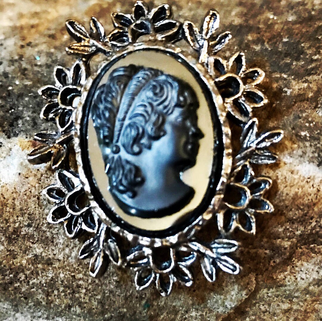 Vintage Cameo, Wedding Gifts, Black Cameos, Estate Jewelry, Vintage ...