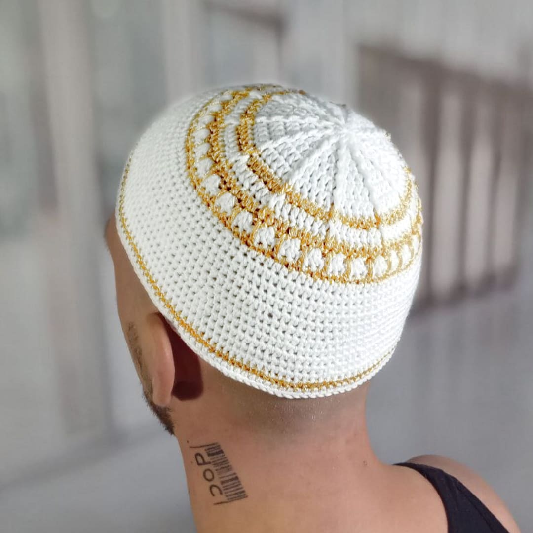 Large Knit Kippah: 9' Wedding Yarmulke With Golden Pattern - Etsy
