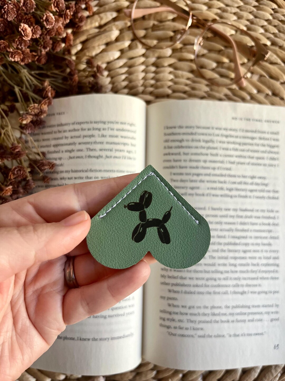 Retro Balloon Dog Bookish Bookmark, Custom Book Lover Gift ...