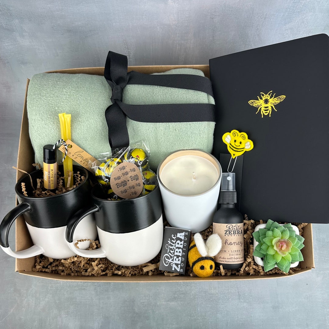 Date Night Boxes for Couples, Engagement Gift, Bee Couple Gift Box ...