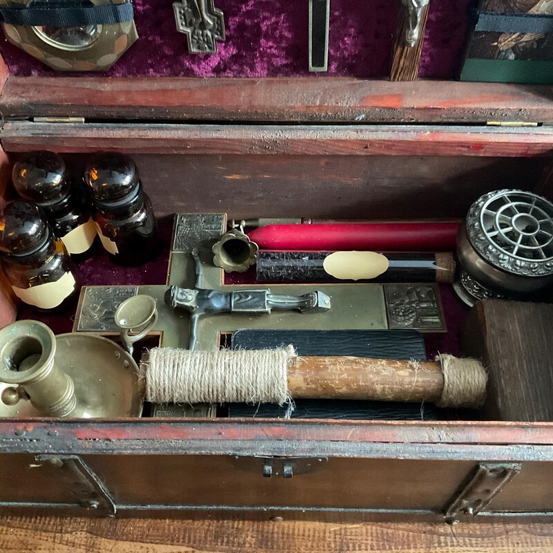 Vampire Hunting Kit - Etsy