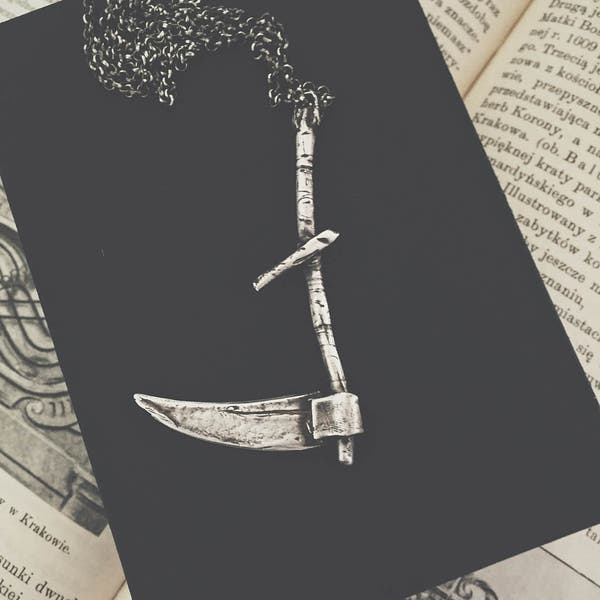 Gothic Pendant - Etsy