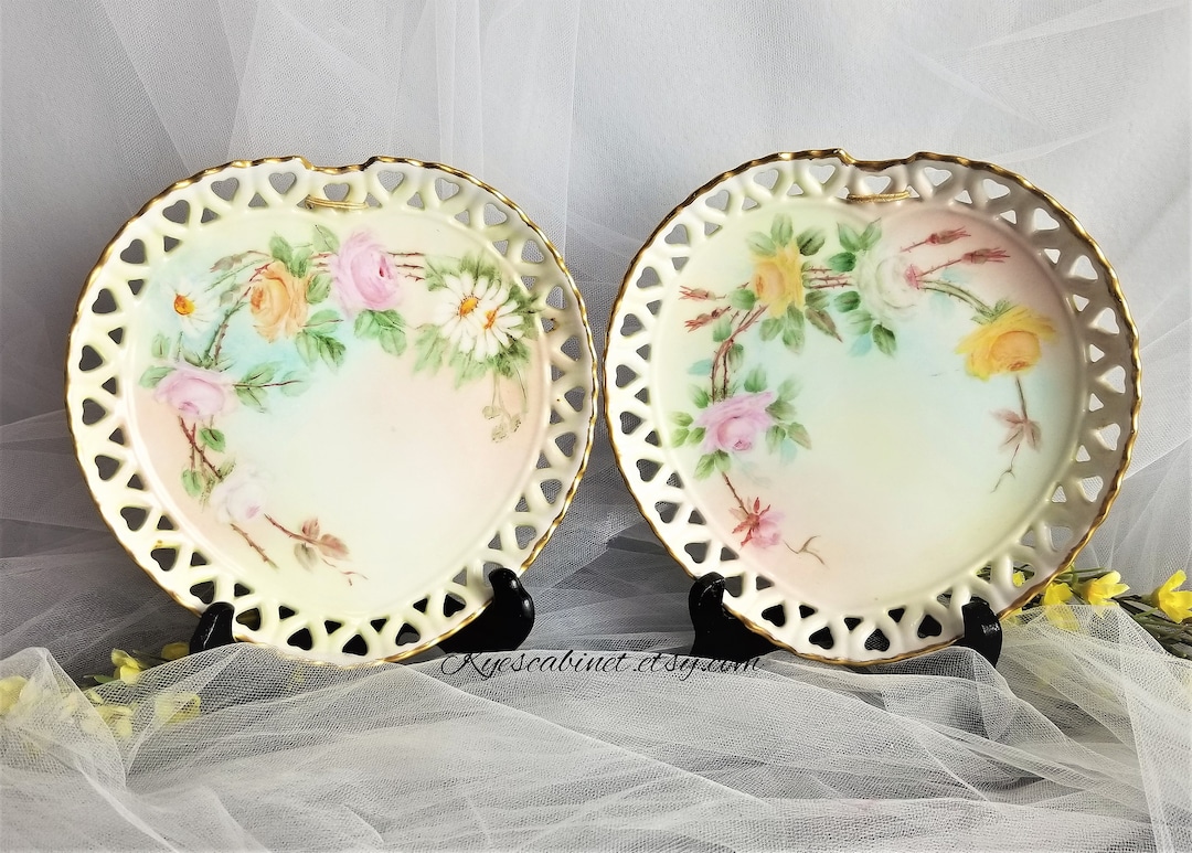 Pair of Vintage Hand Painted Lattice Heart Plate, Decorative Wall ...