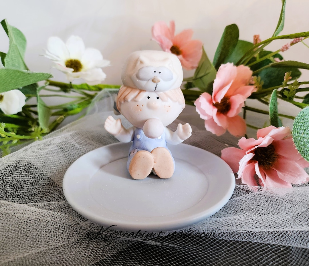 Bumpkins Figurines by Fabrizio "boy Blowing Bubble Gum Trinket Dish ...