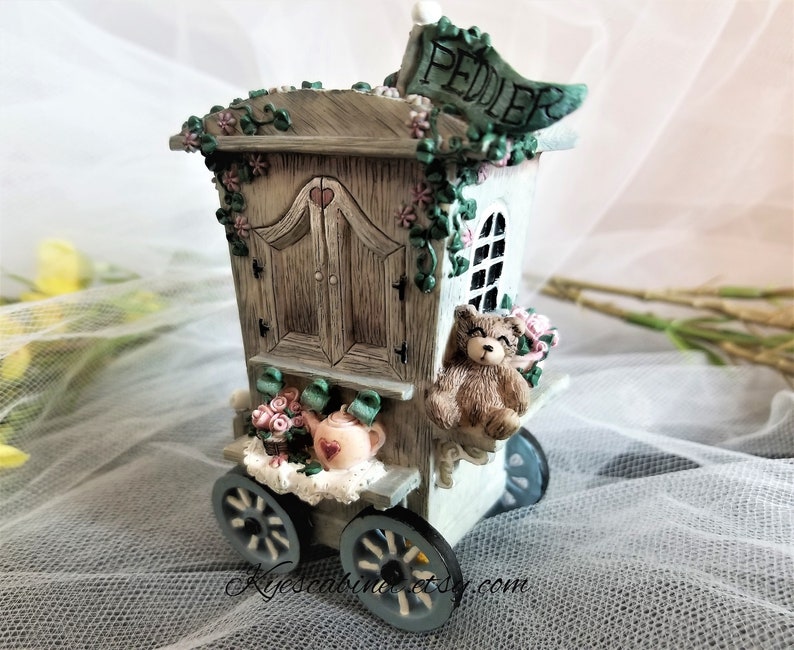 IVY Innocence Collection Yates Antiques Shop 5 PC Set - Etsy