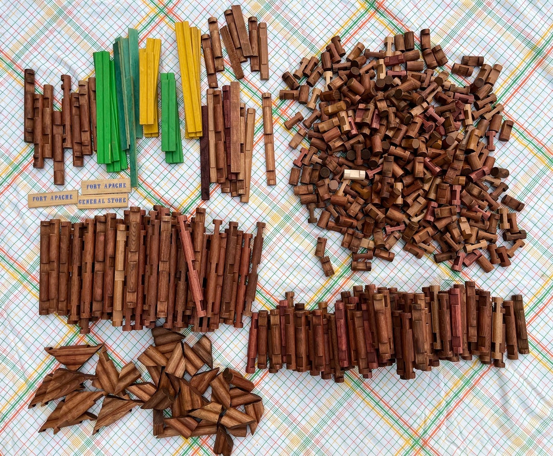 Vintage Wood Lincoln Logs, Huge Lot, 80s 90s Toys, 11 Lbs , Free ...