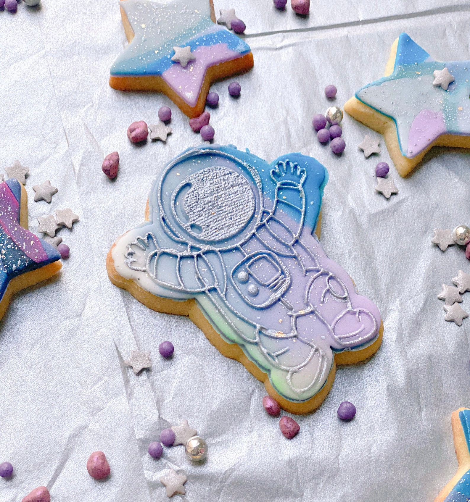 Astronaut Cookie Cutter and Embosser, Space Cookie Cutter, Fondant ...