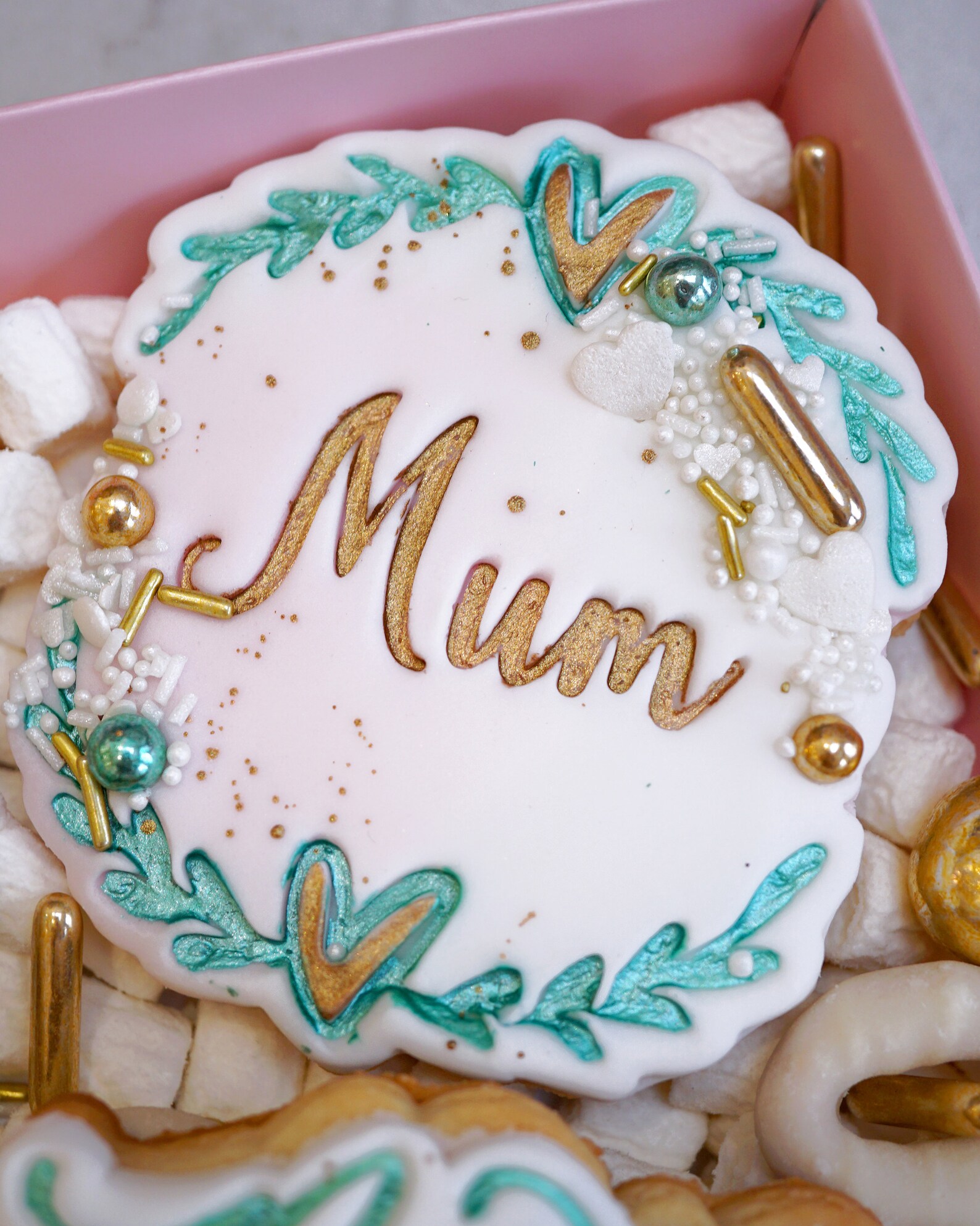 Mum With Heart and Vine Border Cookie Cutter and Stamp, Happy Mother's ...