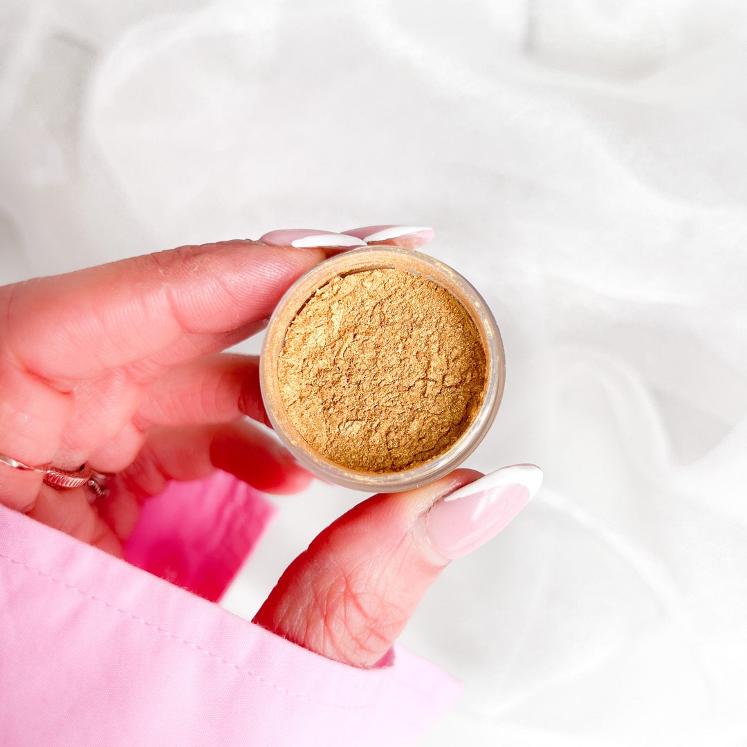 Edible Luxe Gold Lustre Dust for Cakes & Food – Lissielou 100% Edible ...