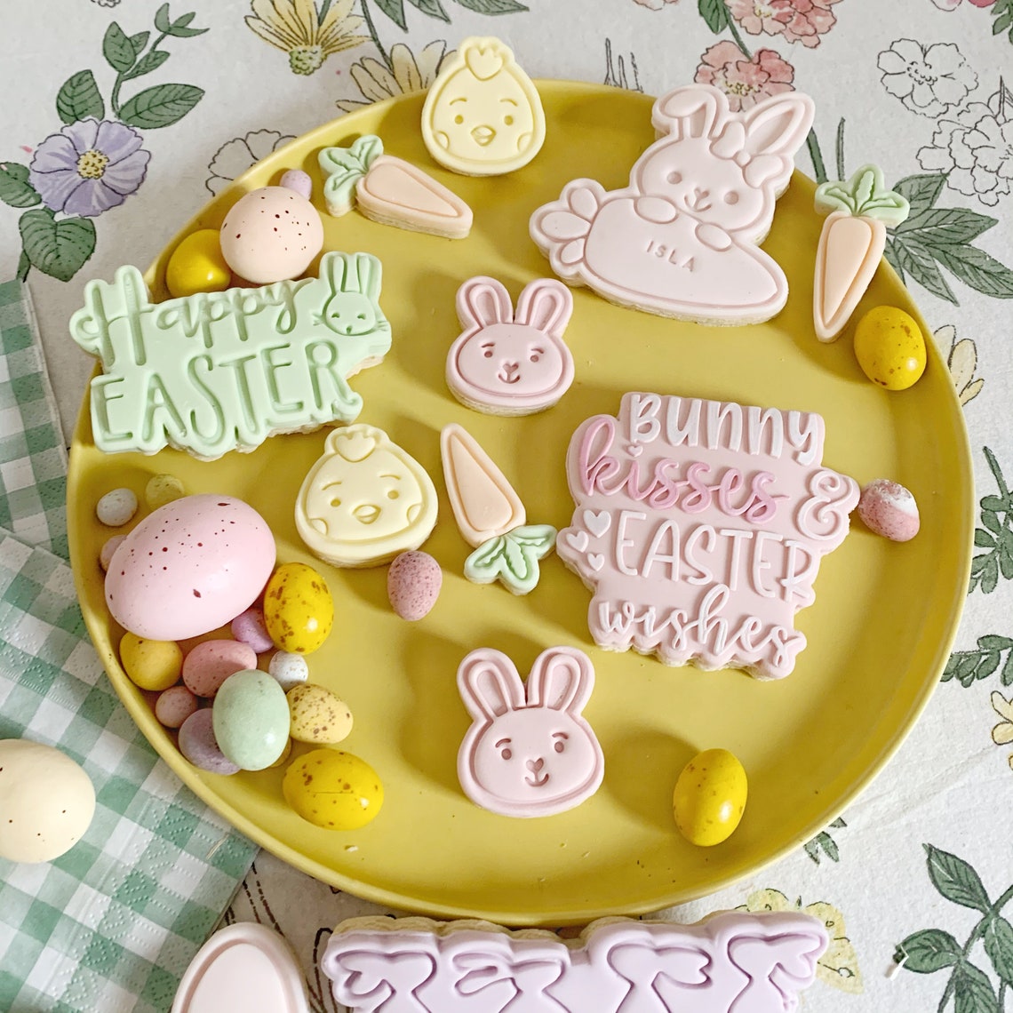 Bunny Kisses and Easter Wishes Cookie Cutter and Embosser, Happy Easter ...