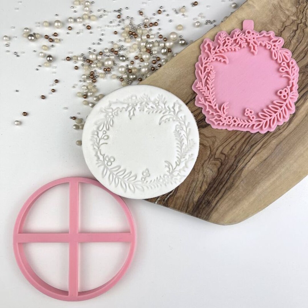 Christmas Foliage Circle Cookie Cookie Cutter and Stamp, Christmas ...