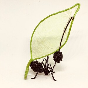 Ant Working, Ant With Green Leaf. Black Ant Ant to Decorate. Wire Ant ...