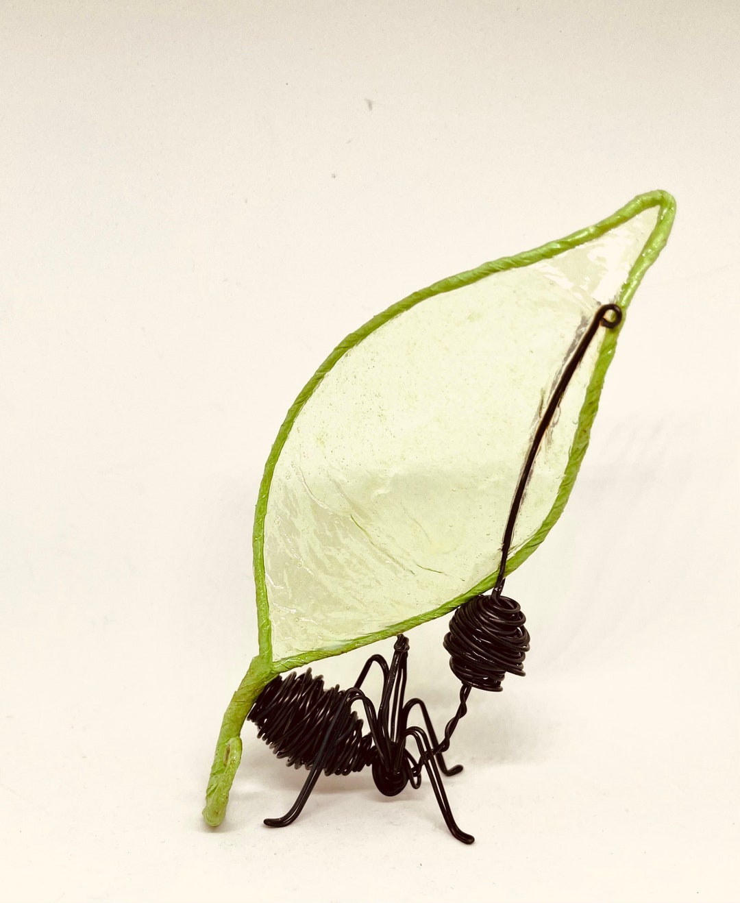 Ant Working, Ant With Green Leaf. Black Ant Ant to Decorate. Wire Ant ...