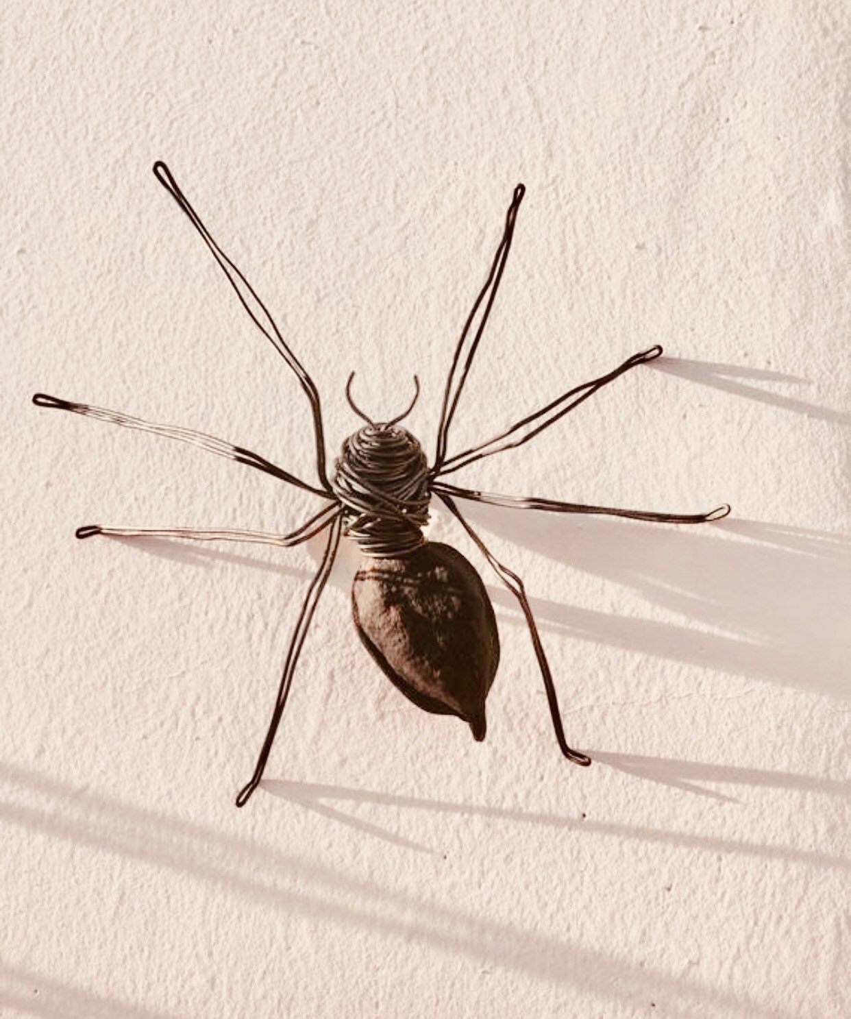 Wire Spider. Spider and Seed Wire Spider With Barcelona Tree - Etsy