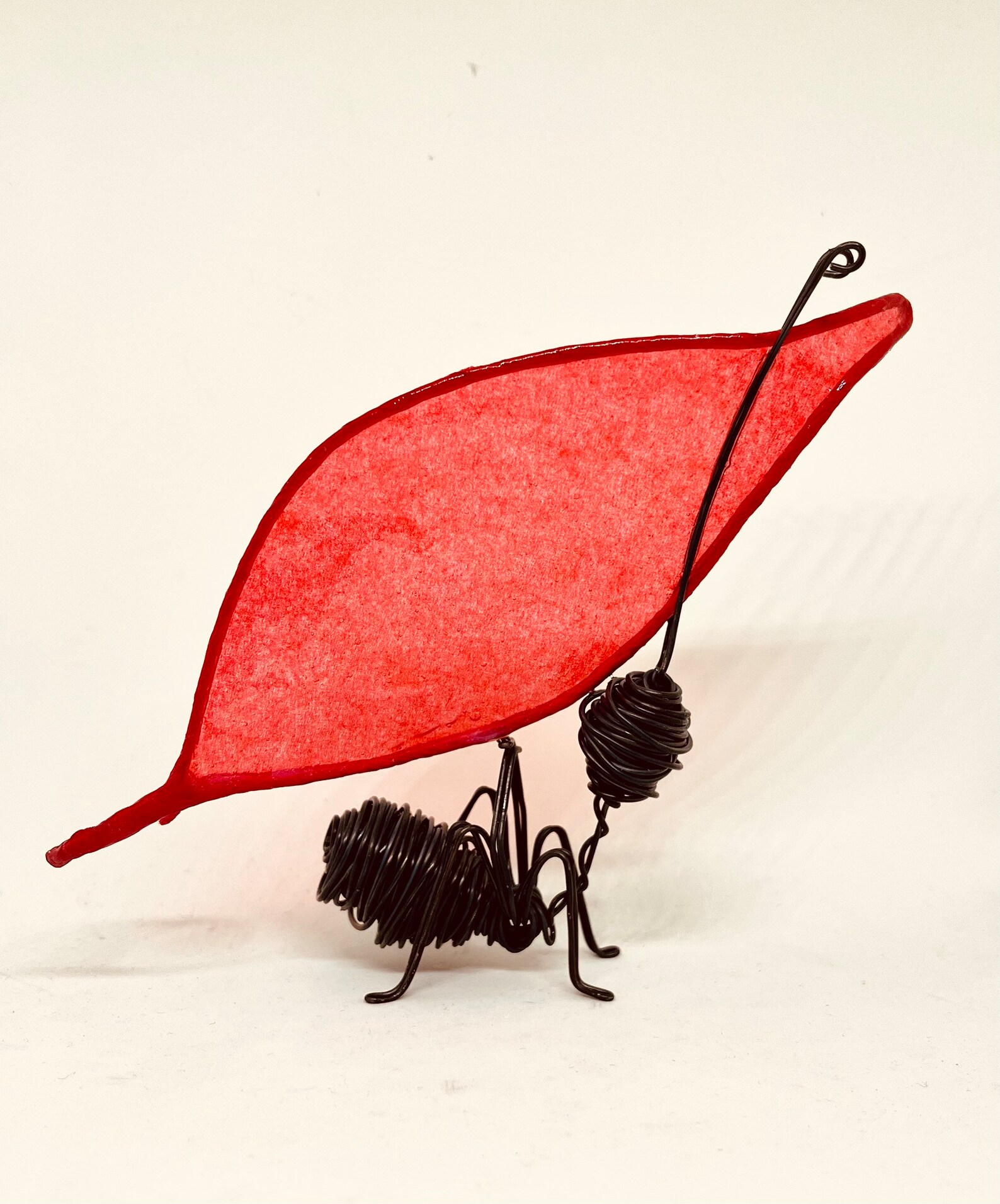 Ant Sculpture Carrying a Red Leaf. Worker Ant. Fighting Ant. - Etsy
