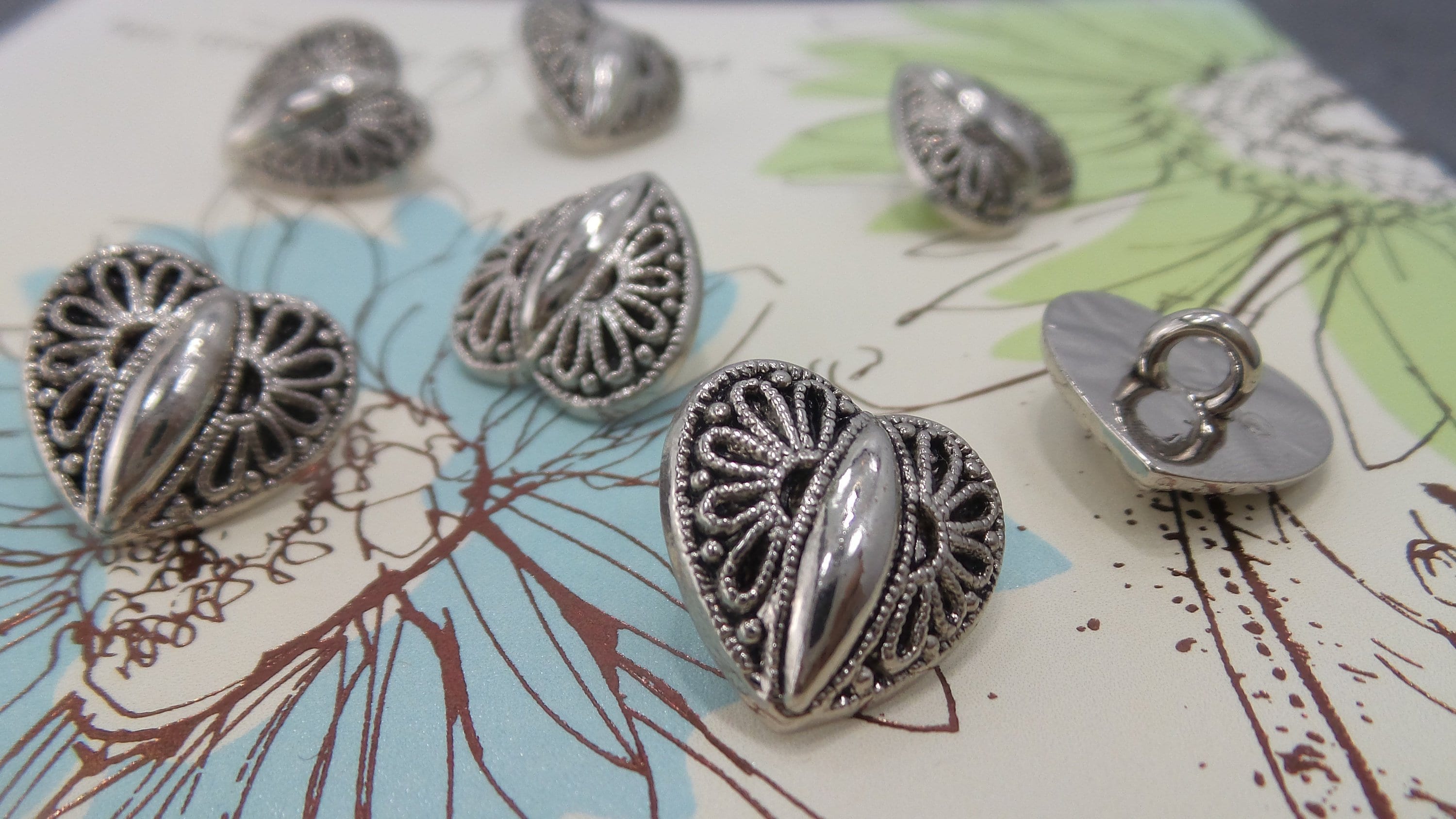 EMBOSSED SILVER HEART Buttons 3/4 Vintage Heart Shank - Etsy