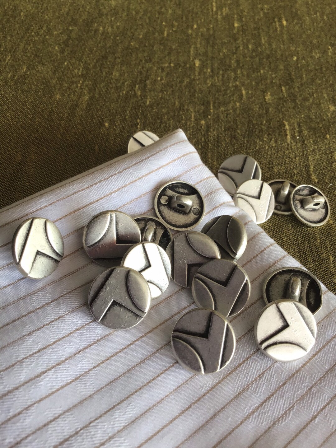 Italian Embossed Silver Shank Buttons: 5/8" (15mm) Blazer Buttons - Etsy