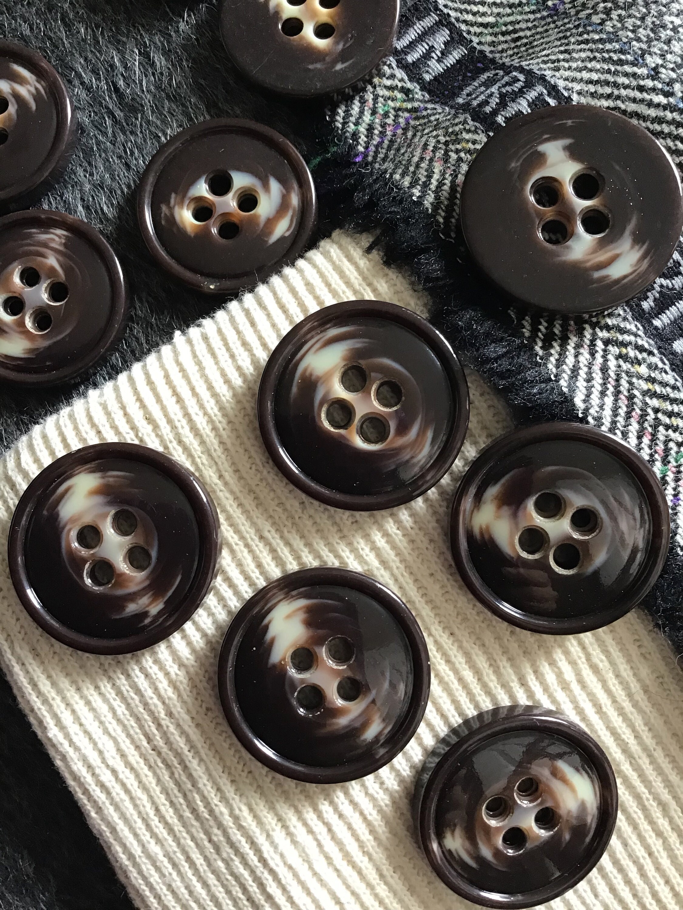 ITALIAN Chocolate Brown Cream VINTAGE Buttons Premium Quality Coat ...