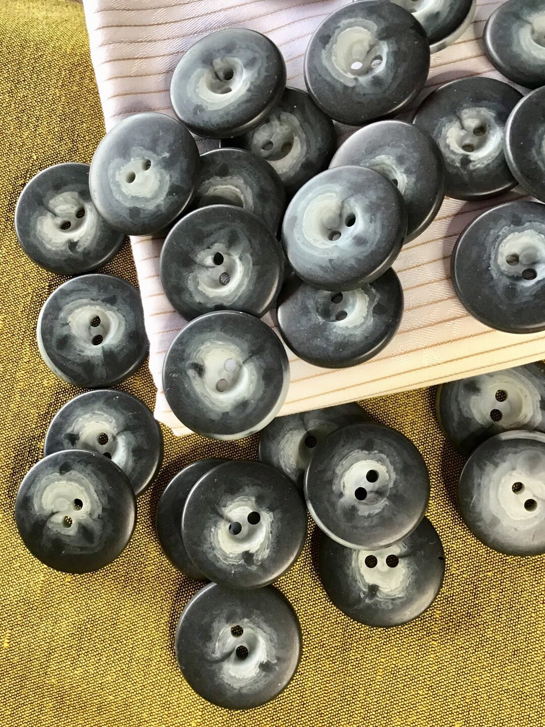 Italian Grey BUTTONS LARGE 2 HOLE Buttons 1" (25mm) 40L Gray Two Tone ...
