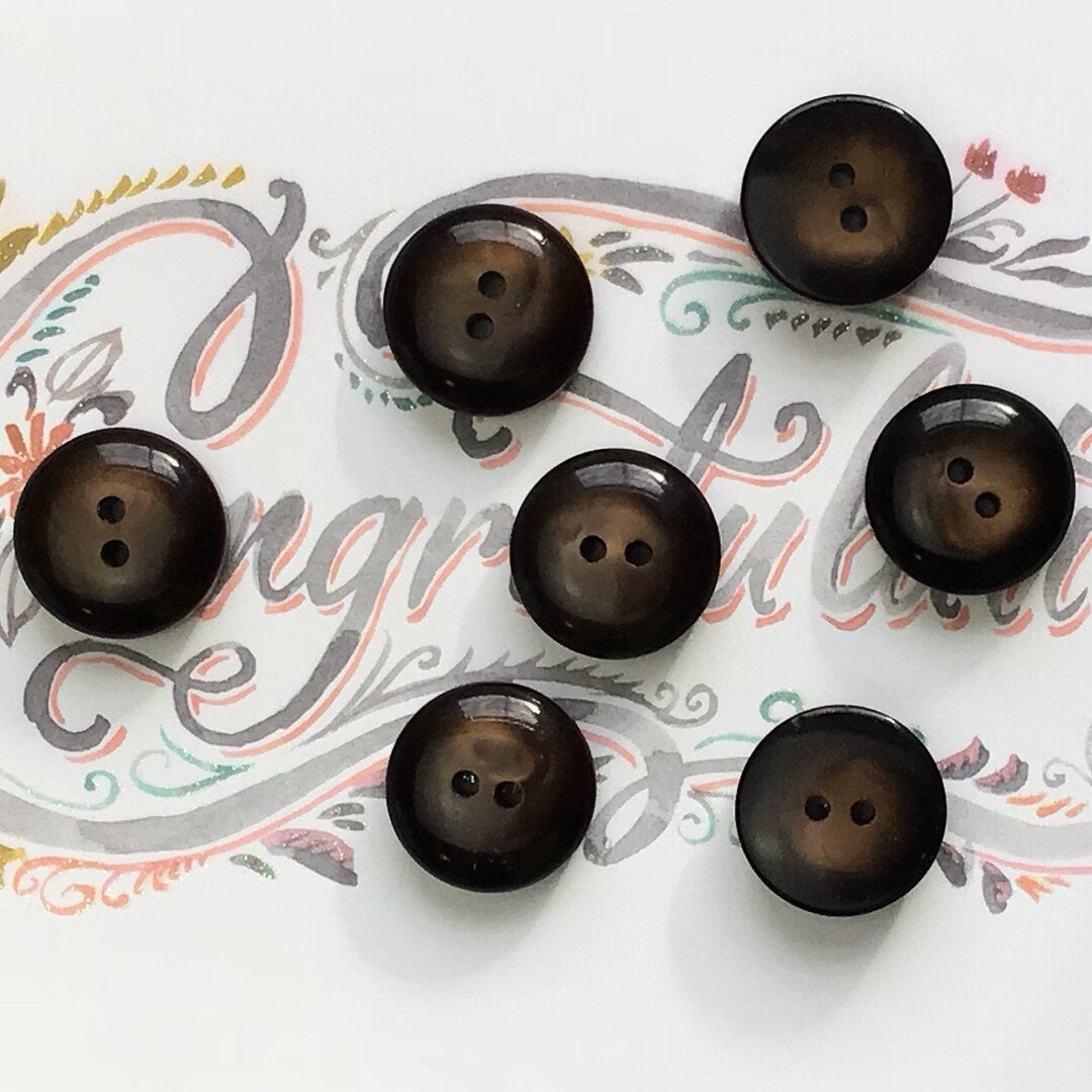 ITALIAN Pearl-like Thick Brown Buttons 15/16" (22mm) 36L Designer ...