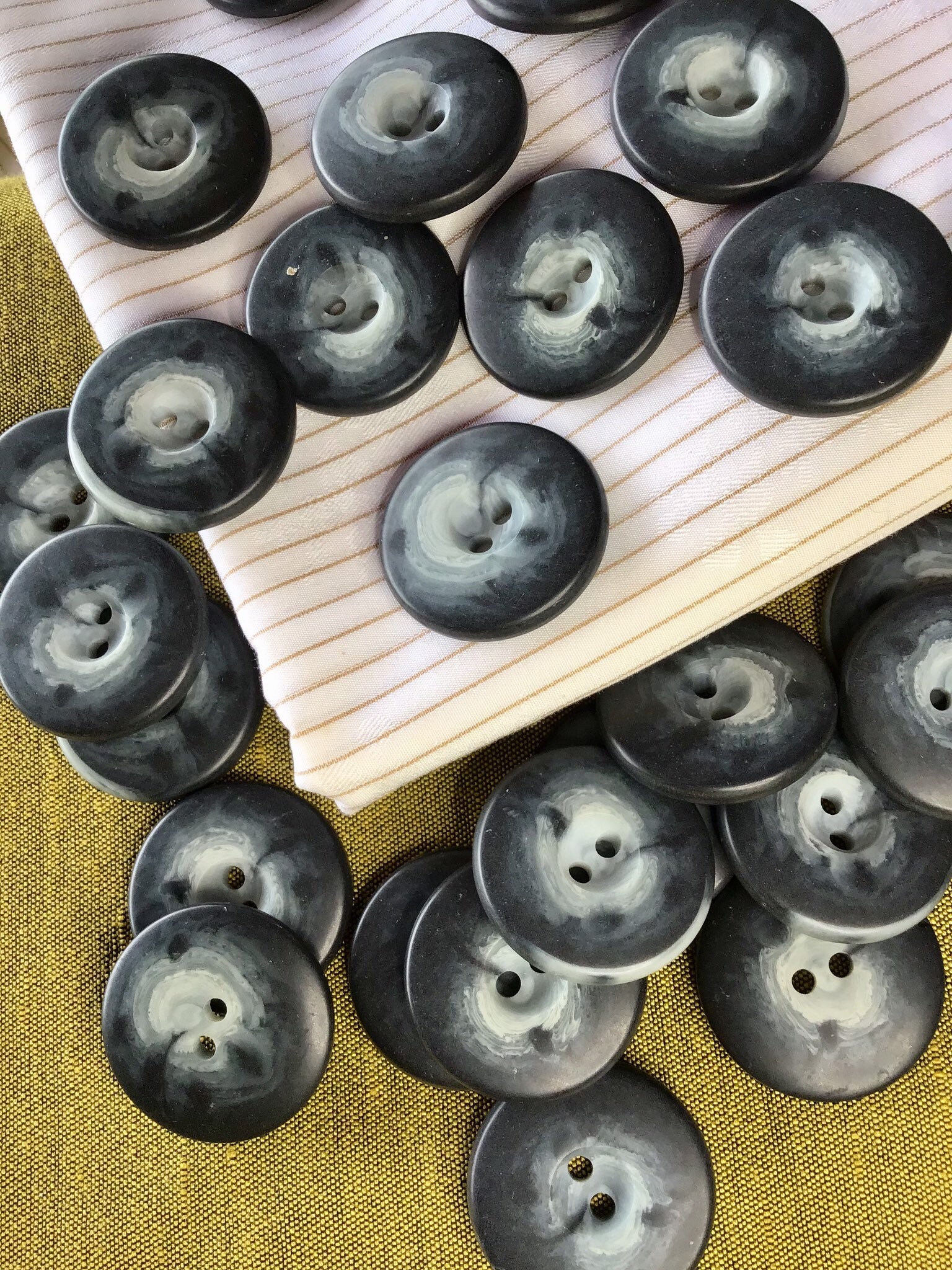 Italian Grey BUTTONS LARGE 2 HOLE Buttons 1 25mm 40L - Etsy