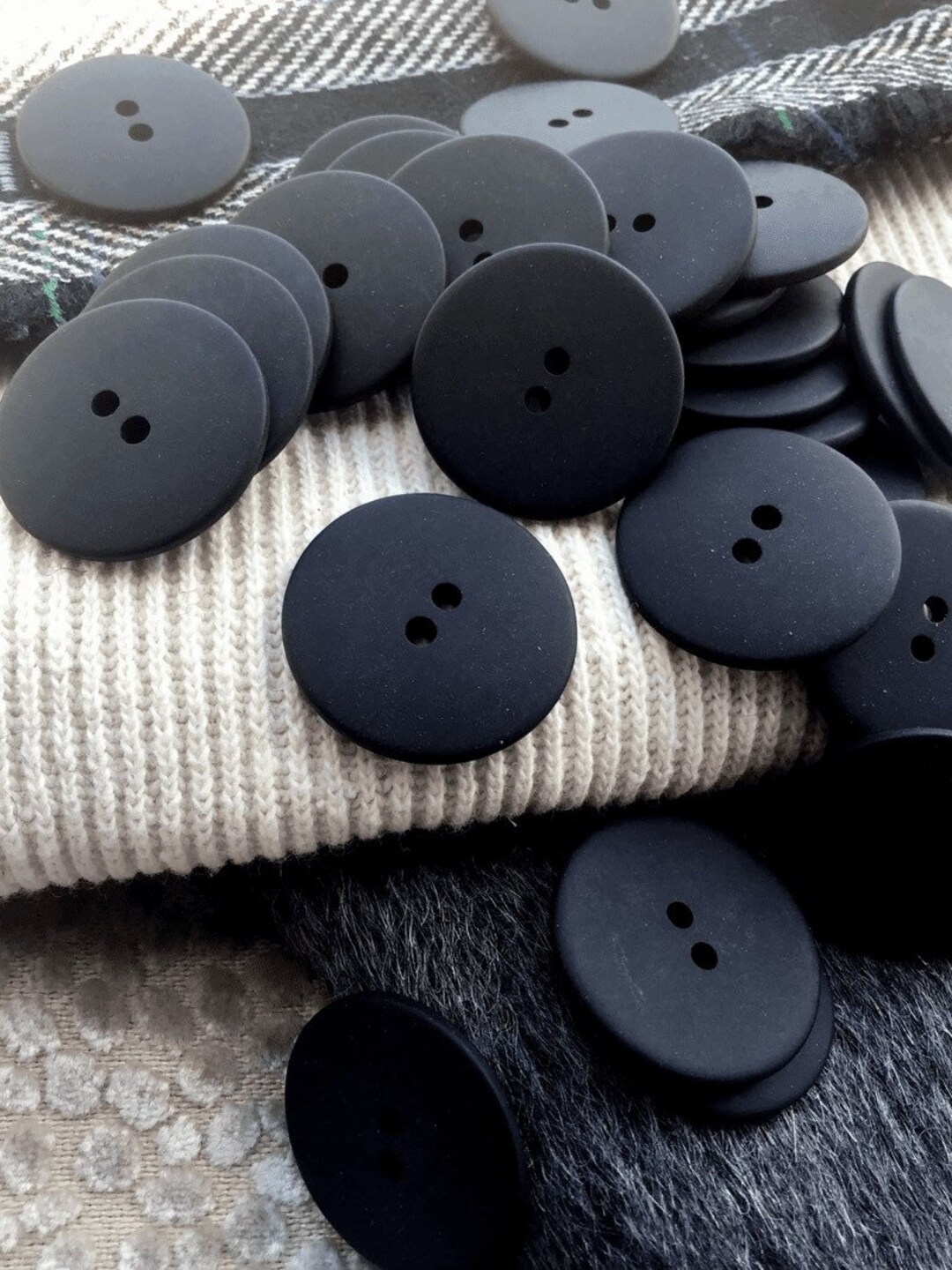 1 BLACK 2 HOLE Buttons 25mm 40L Vintage Black Buttons / Jacket Buttons ...