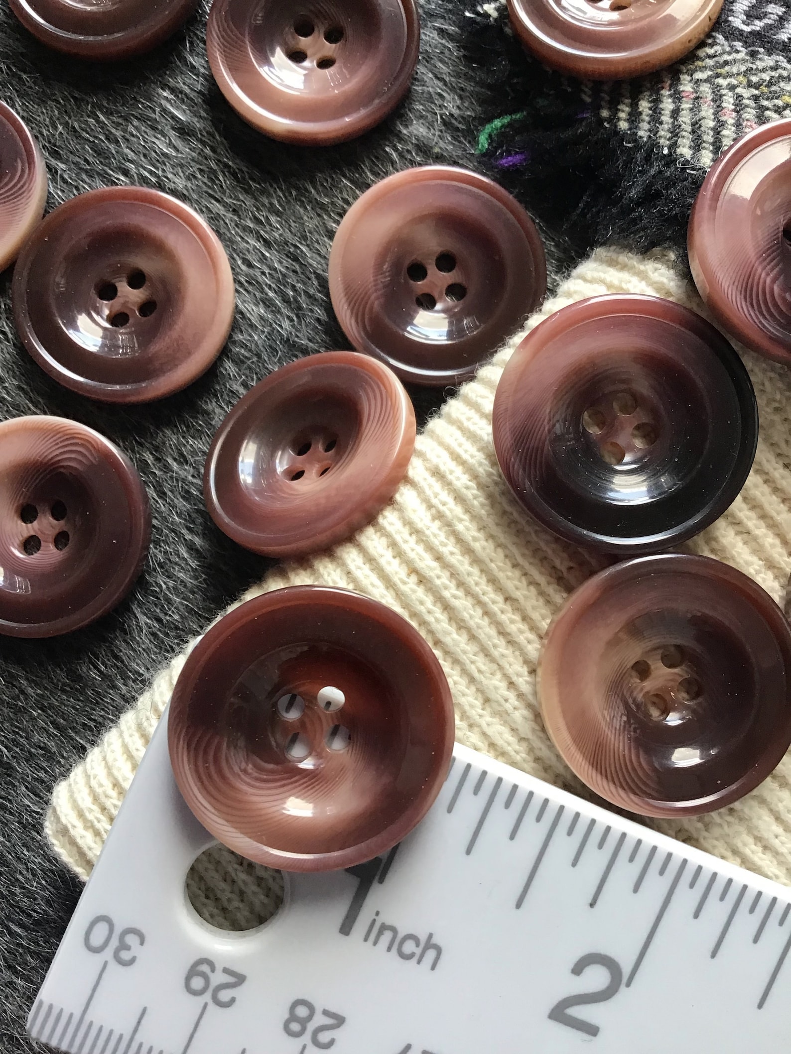 WINE BURGUNDY Vintage Italian Buttons for Clothing / 1" Buttons ...