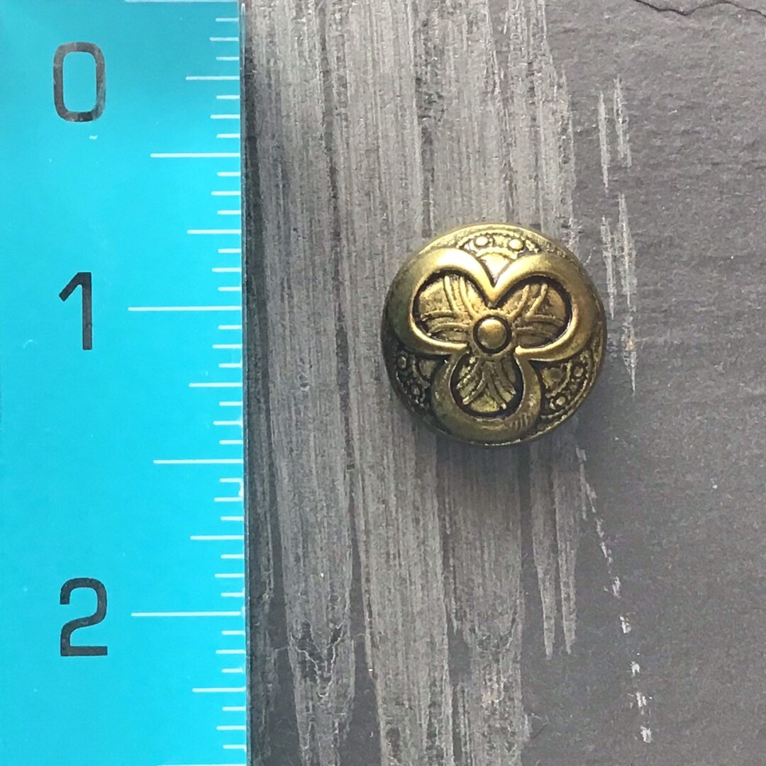 Vintage Gold Floral Metal Shank Buttons: Embossed Dome, 3/4" - Etsy