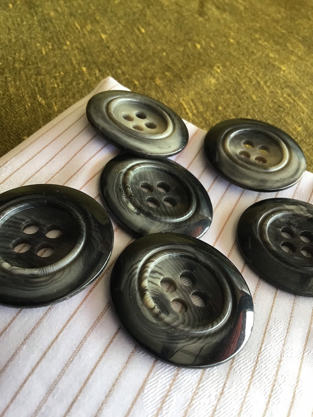 Italian MOSS GREY 4 HOLE Buttons 1-3/8" (35mm) 54L Two Tone Grey Black ...