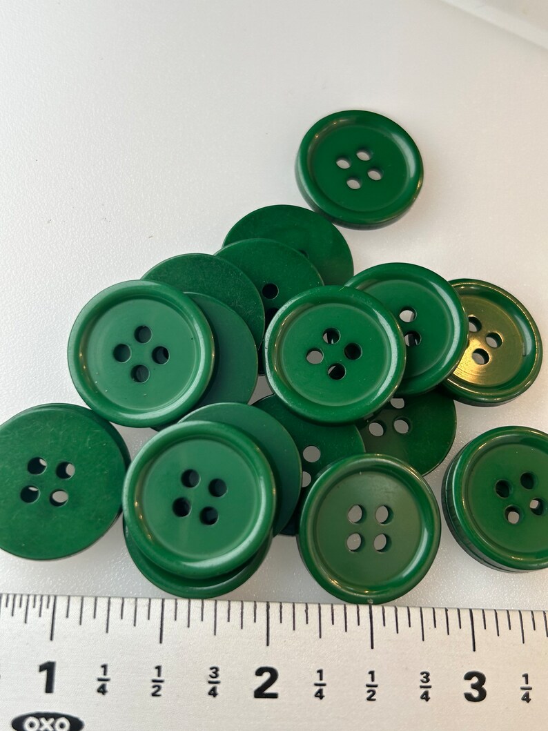 Green 4-hole Buttons: 3/4" Clothing Fasteners - Etsy