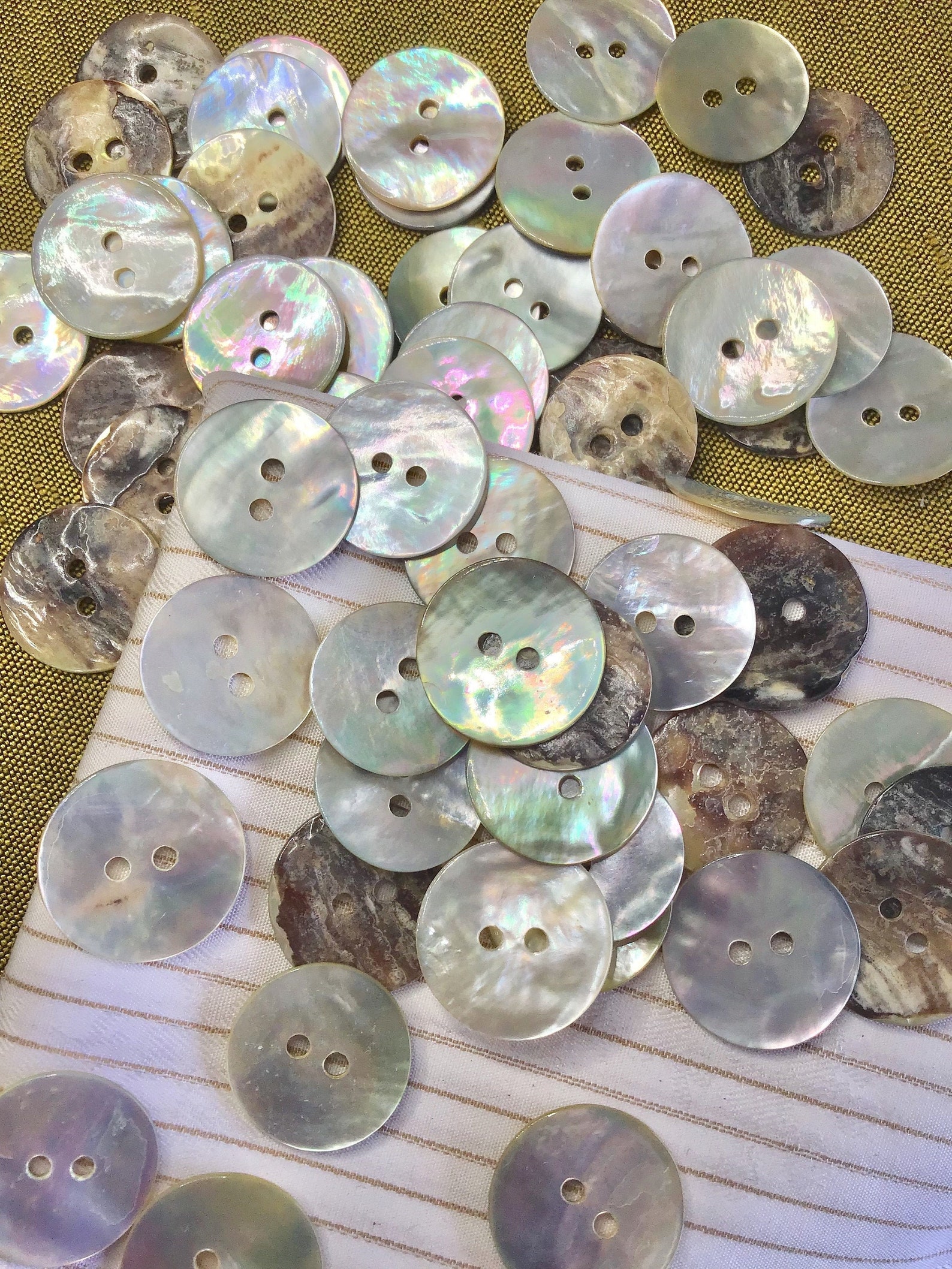 Vintage Mother of Pearl Buttons: 18mm Shell Buttons - Etsy