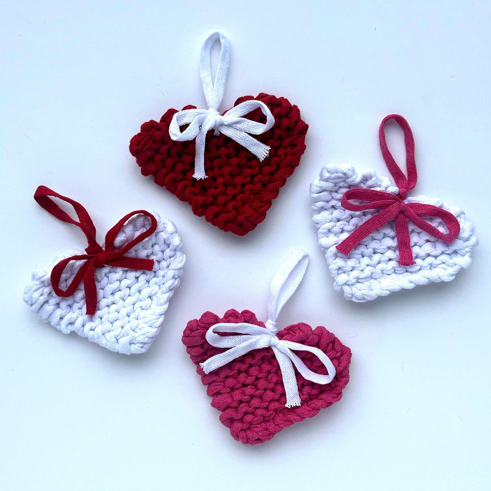 Bias Knit Heart Pattern: Beginner-friendly Ornament, Pocket Hug ...