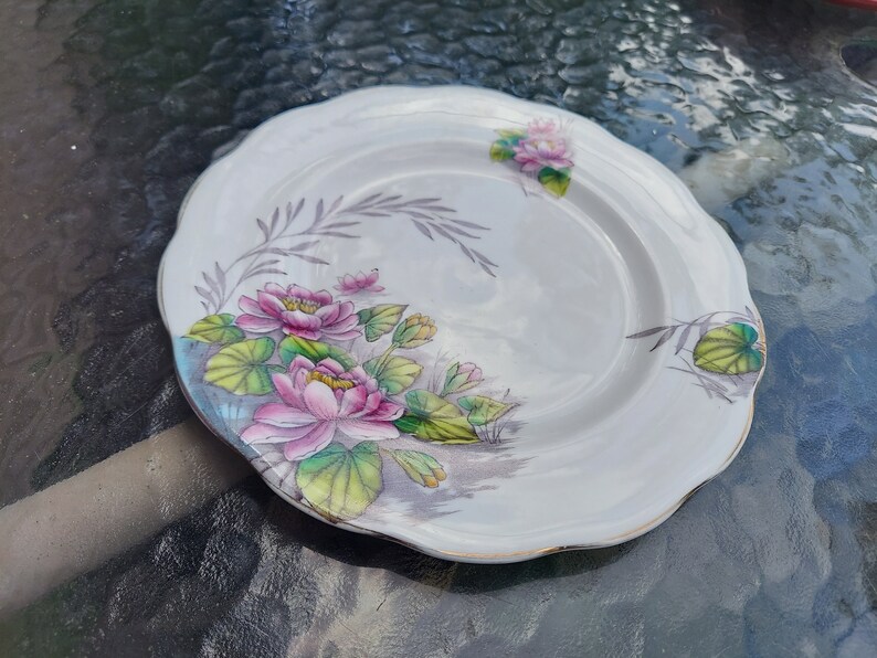 Royal Albert Water Lily Salad Plate 8 1/4 Flower of the - Etsy